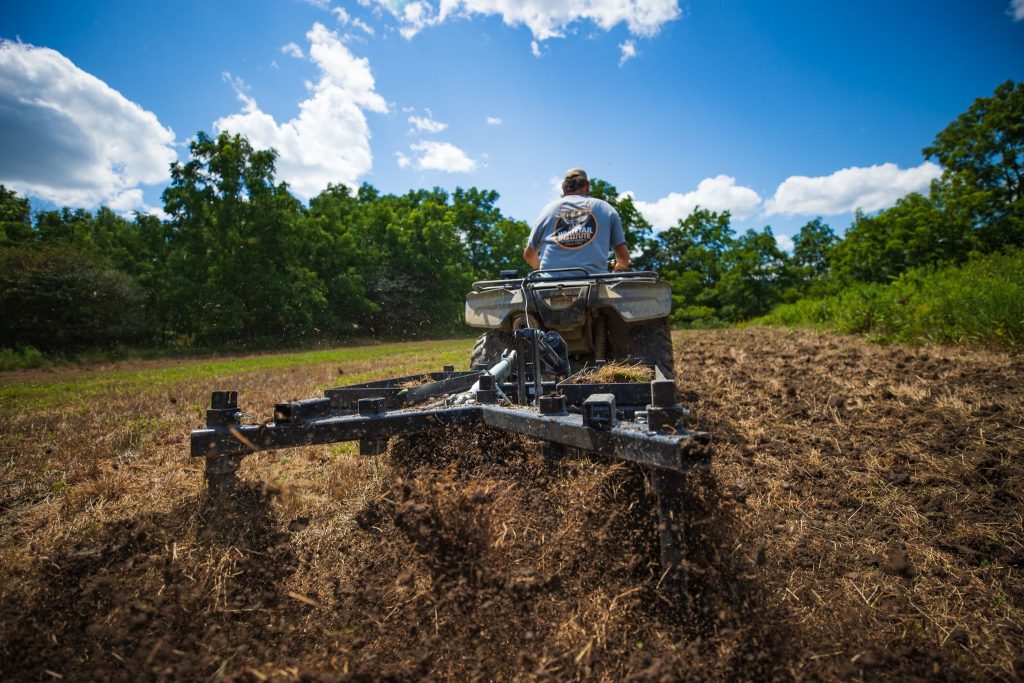 Chisel Plow Till-Ease Model 543 - Kunz Engineering